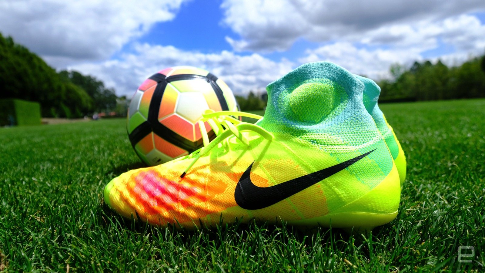 The Evolution of Soccer Shoes, Cleats and Boots - 2024 Review - Radar ...
