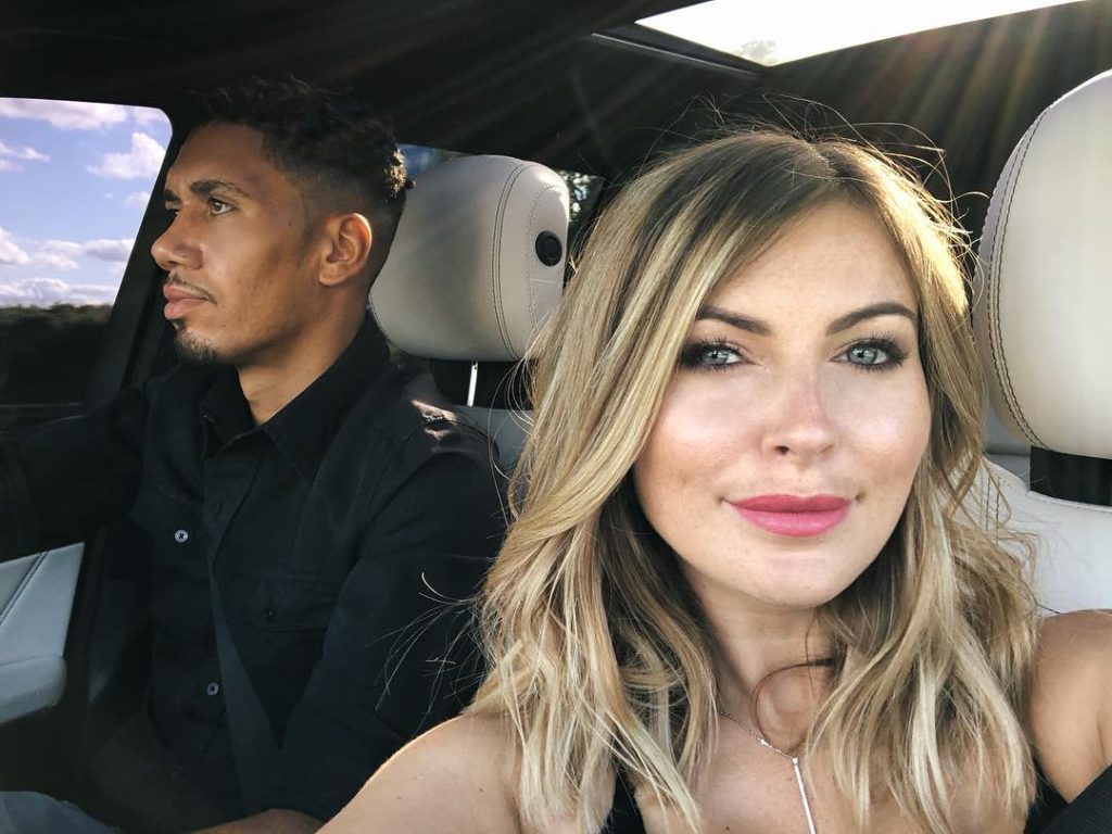 Chris Smalling Girlfriend - Model Sam Cooke - Radar Makassar